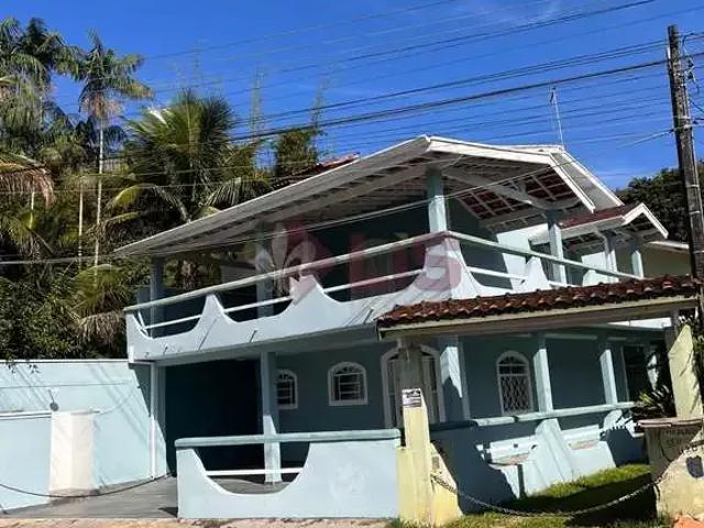 Casa / Sobrado para Venda em Caraguatatuba/SP Massaguaçu 3 Quartos