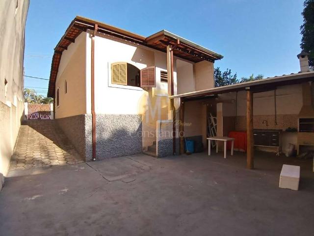 Casa / Sobrado para Venda em Caraguatatuba/SP Massaguaçu 3 Quartos