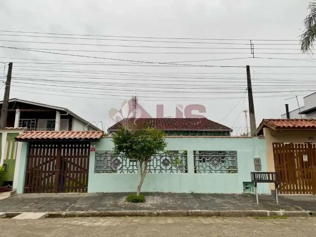 Casa / Sobrado para Venda em Caraguatatuba/SP Massaguaçu 3 Quartos
