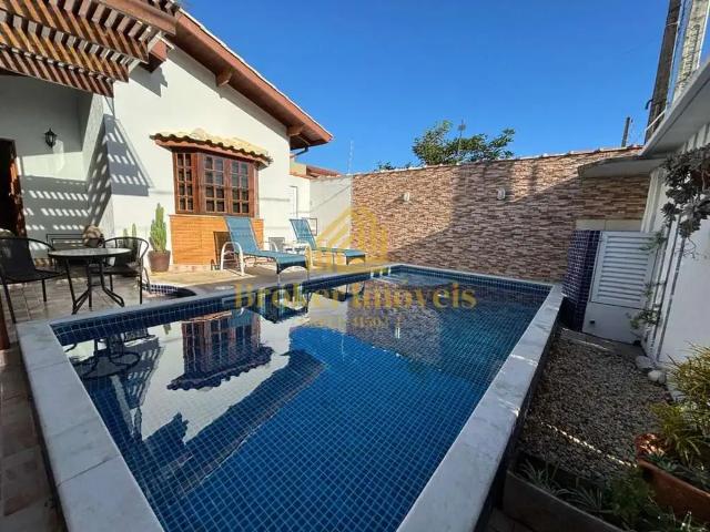 Casa / Sobrado para Venda em Caraguatatuba/SP Sumaré 3 Quartos