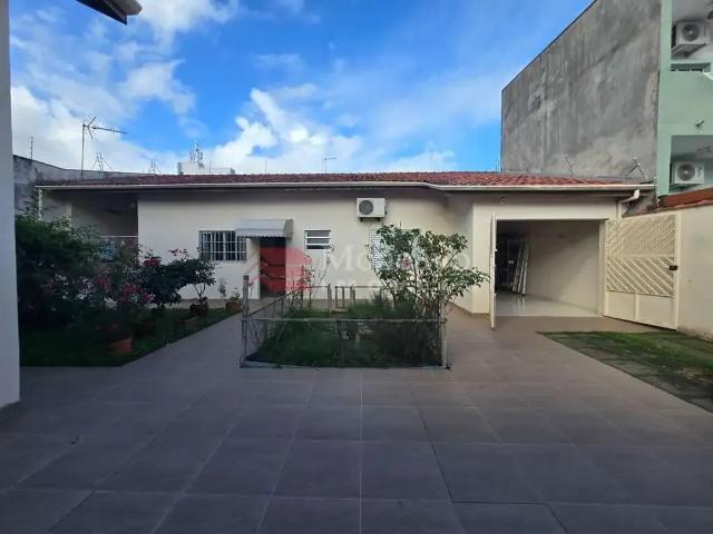 Casa / Sobrado para Venda em Caraguatatuba/SP Sumaré 3 Quartos