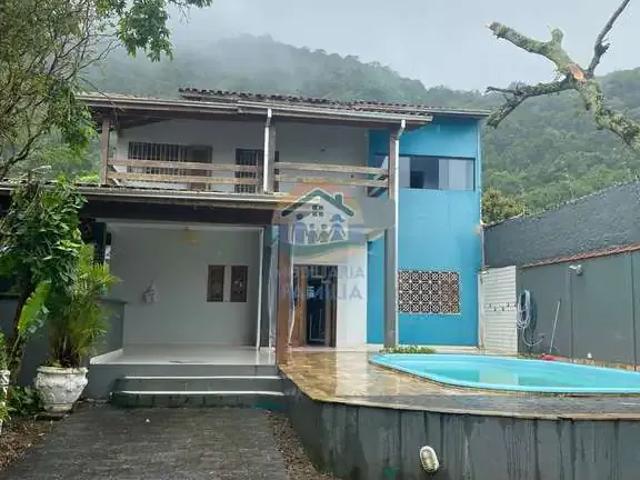 Casa / Sobrado para Venda em Caraguatatuba/SP Sumaré 3 Quartos