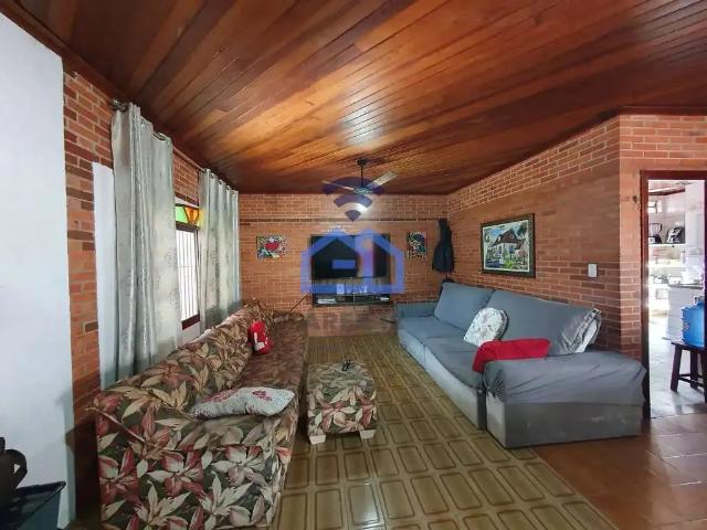 Casa / Sobrado para Venda em Caraguatatuba/SP Sumaré 3 Quartos