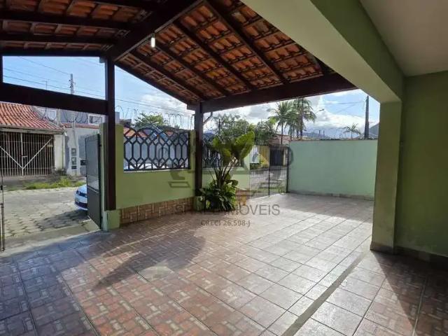 Casa / Sobrado para Venda em Caraguatatuba/SP Sumaré 4 Quartos