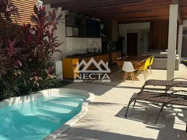 Casa / Sobrado para Venda em Caraguatatuba/SP Sumaré 4 Quartos