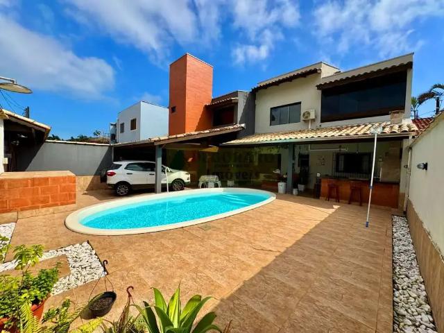Casa / Sobrado para Venda em Caraguatatuba/SP Sumaré 7 Quartos
