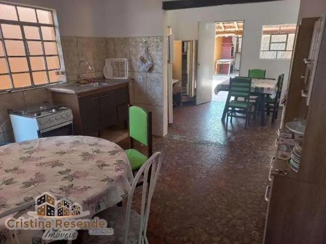Casa / Sobrado para Venda em Caraguatatuba/SP Poiares 4 Quartos