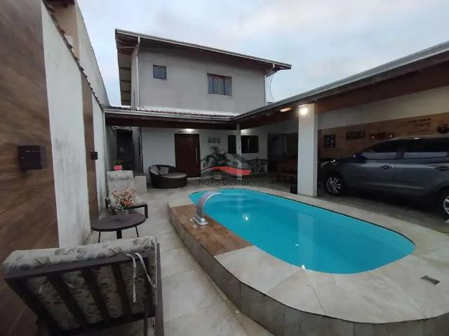 Casa / Sobrado para Venda em Caraguatatuba/SP Poiares 4 Quartos