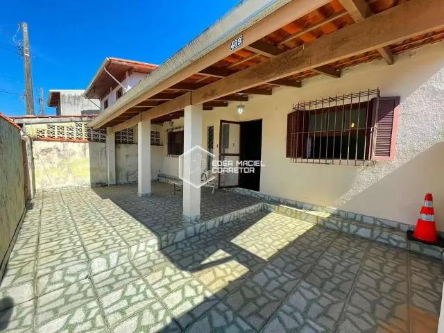 Casa / Sobrado para Venda em Caraguatatuba/SP Poiares 3 Quartos