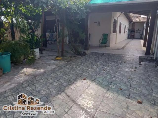 Casa / Sobrado para Venda em Caraguatatuba/SP Pontal de Santa Marina 4 Quartos