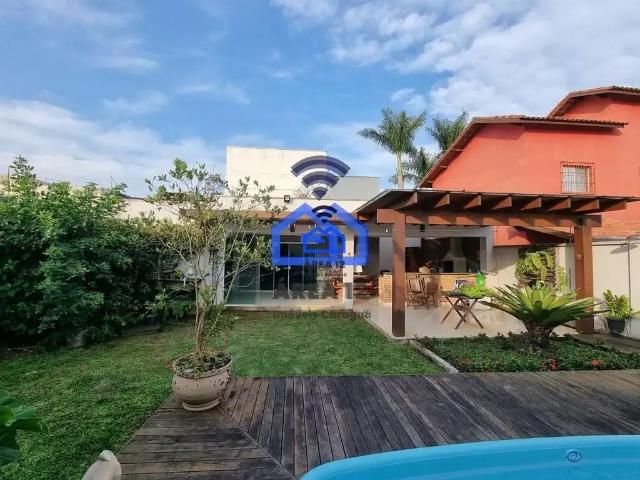 Casa / Sobrado para Venda em Caraguatatuba/SP Pontal de Santa Marina 4 Quartos