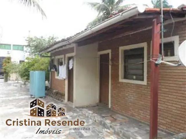 Casa / Sobrado para Venda em Caraguatatuba/SP Pontal de Santa Marina 5 Quartos