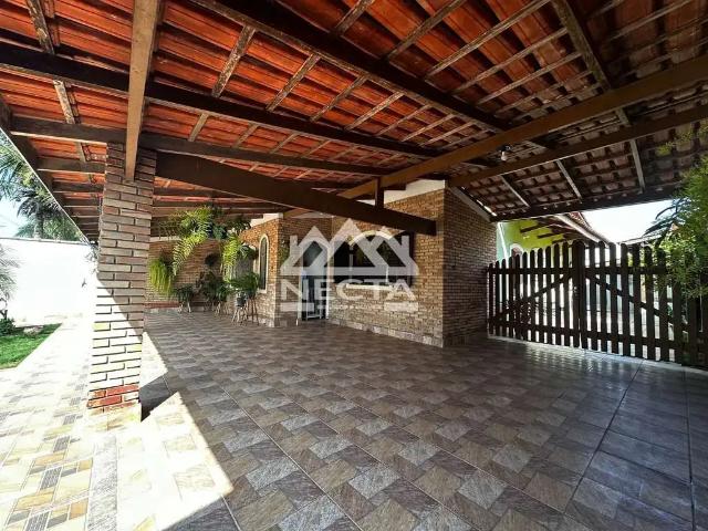 Casa / Sobrado para Venda em Caraguatatuba/SP Pontal de Santa Marina 3 Quartos