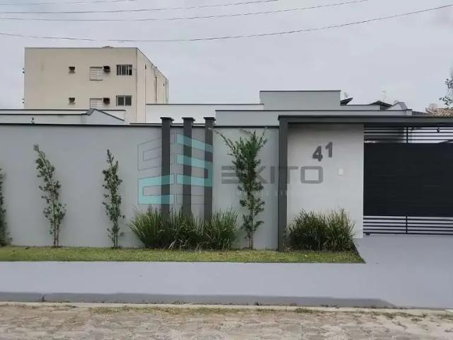 Casa / Sobrado para Venda em Caraguatatuba/SP Pontal de Santa Marina 3 Quartos