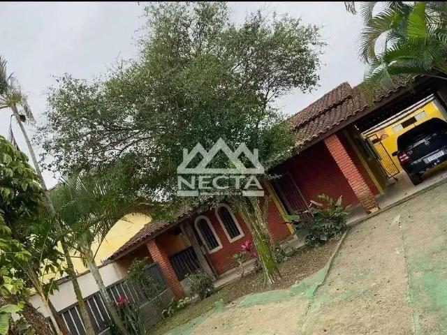 Casa / Sobrado para Venda em Caraguatatuba/SP Pontal de Santa Marina 3 Quartos