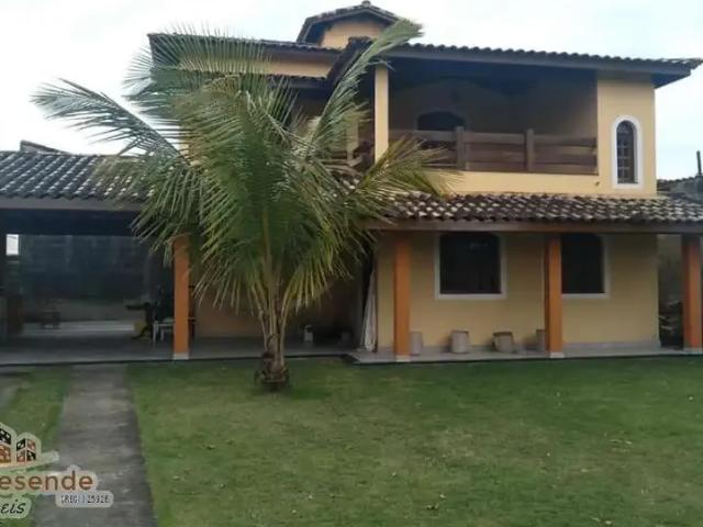 Casa / Sobrado para Venda em Caraguatatuba/SP Pontal de Santa Marina 3 Quartos