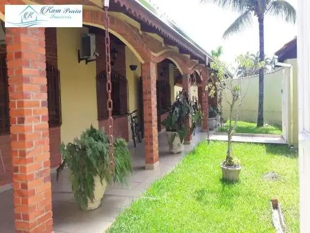 Casa / Sobrado para Venda em Caraguatatuba/SP Pontal de Santa Marina 3 Quartos