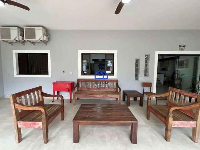 Casa / Sobrado para Venda em Caraguatatuba/SP Porto Novo 4 Quartos