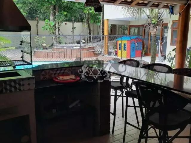 Casa / Sobrado para Venda em Caraguatatuba/SP Park Imperial 4 Quartos