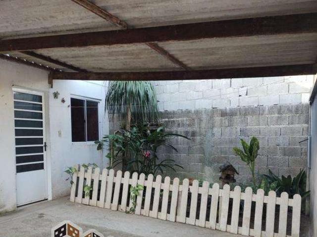Casa / Sobrado para Venda em Caraguatatuba/SP Pegorelli 2 Quartos