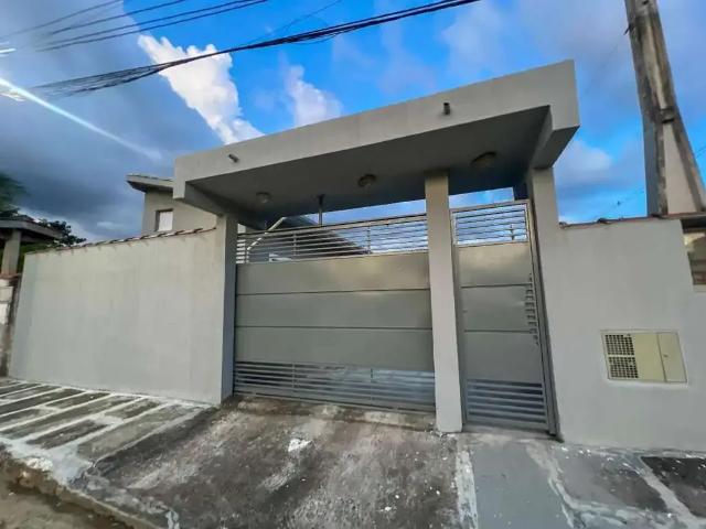 Casa / Sobrado para Venda em Caraguatatuba/SP Pegorelli 3 Quartos