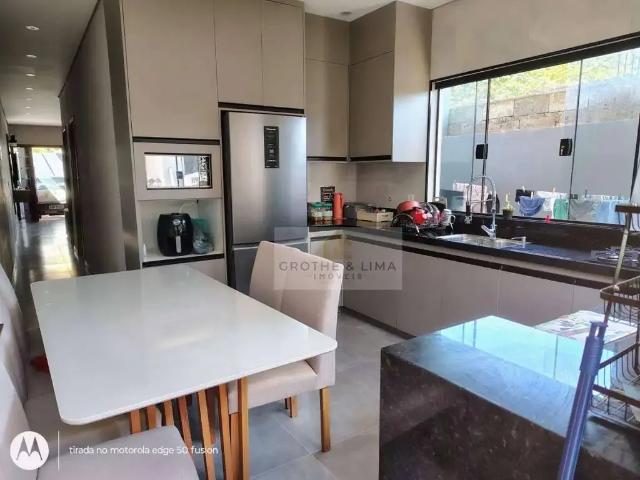 Casa / Sobrado para Venda em Caraguatatuba/SP Pegorelli 3 Quartos