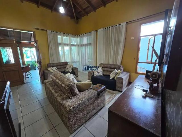Casa / Sobrado para Venda em Caraguatatuba/SP Prainha 4 Quartos