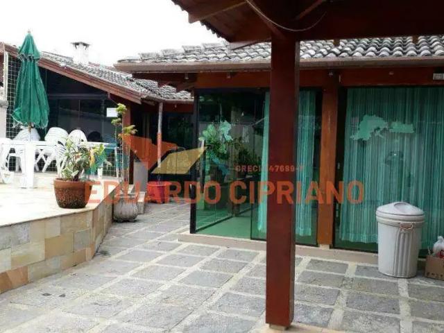 Casa / Sobrado para Venda em Caraguatatuba/SP Prainha 4 Quartos