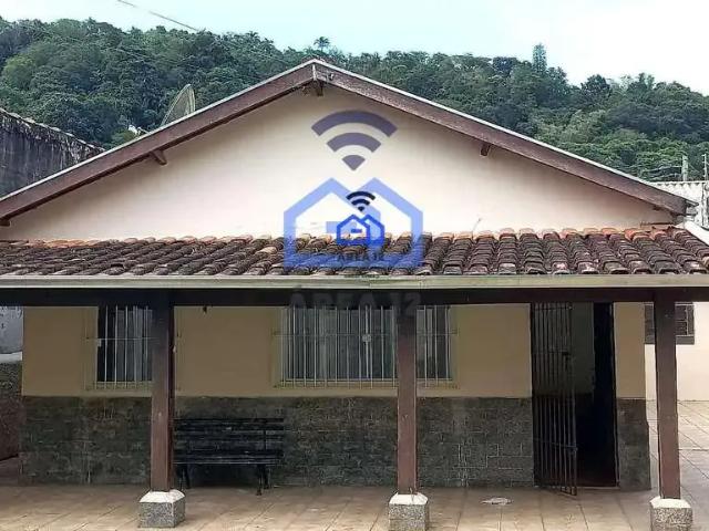 Casa / Sobrado para Venda em Caraguatatuba/SP Prainha 3 Quartos
