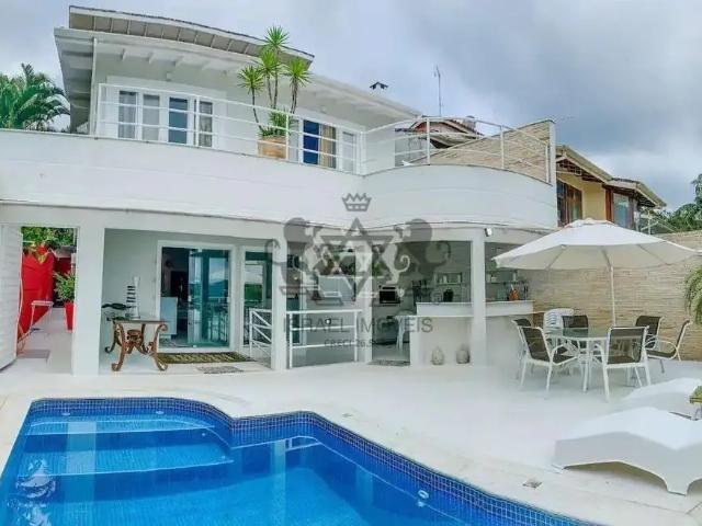Casa / Sobrado para Venda em Caraguatatuba/SP Praia da Cocanha 6 Quartos