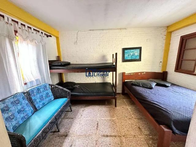 Casa / Sobrado para Venda em Caraguatatuba/SP Praia das Palmeiras 4 Quartos