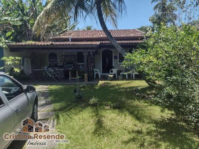 Casa / Sobrado para Venda em Caraguatatuba/SP Praia das Palmeiras 4 Quartos