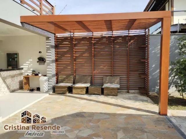 Casa / Sobrado para Venda em Caraguatatuba/SP Praia das Palmeiras 5 Quartos