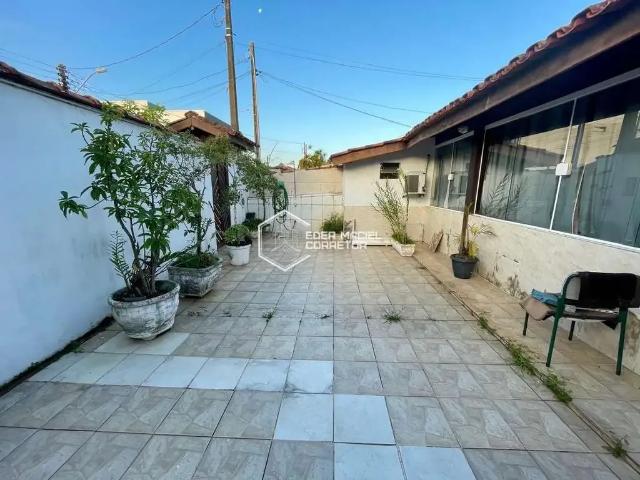 Casa / Sobrado para Venda em Caraguatatuba/SP Praia das Palmeiras 6 Quartos