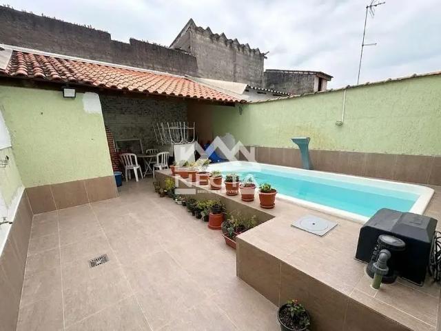 Casa / Sobrado para Venda em Caraguatatuba/SP Praia das Palmeiras 2 Quartos
