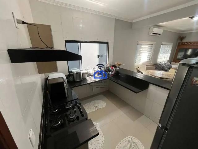 Casa / Sobrado para Venda em Caraguatatuba/SP Praia das Palmeiras 3 Quartos