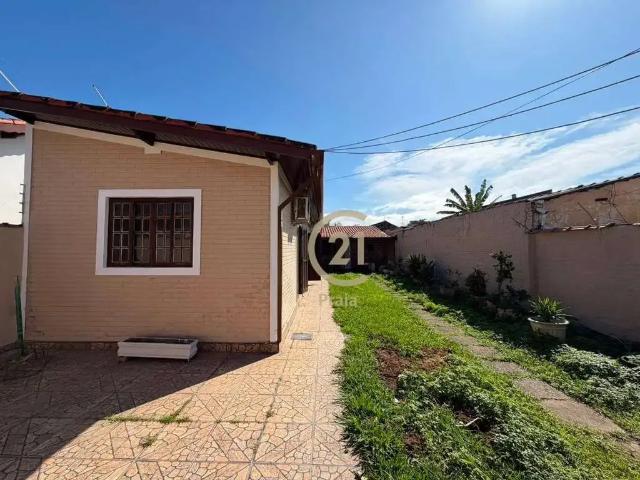 Casa / Sobrado para Venda em Caraguatatuba/SP Praia das Palmeiras 3 Quartos