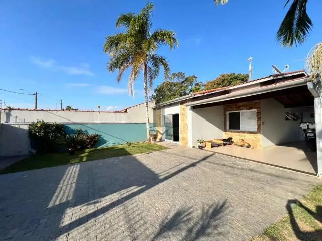 Casa / Sobrado para Venda em Caraguatatuba/SP Praia das Palmeiras 3 Quartos