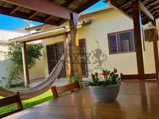 Casa / Sobrado para Venda em Caraguatatuba/SP Praia das Palmeiras 3 Quartos