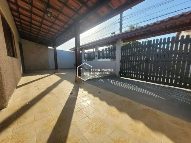 Casa / Sobrado para Venda em Caraguatatuba/SP Praia das Palmeiras 3 Quartos