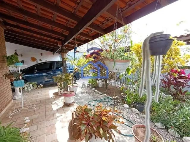 Casa / Sobrado para Venda em Caraguatatuba/SP Praia das Palmeiras 3 Quartos
