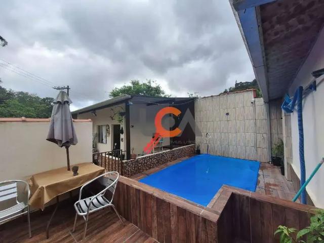 Casa / Sobrado para Venda em Caraguatatuba/SP Rio do Ouro 3 Quartos