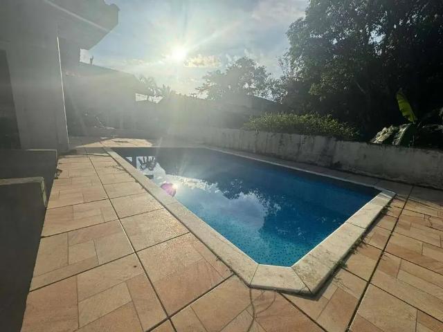 Casa / Sobrado para Venda em Caraguatatuba/SP Tabatinga 3 Quartos