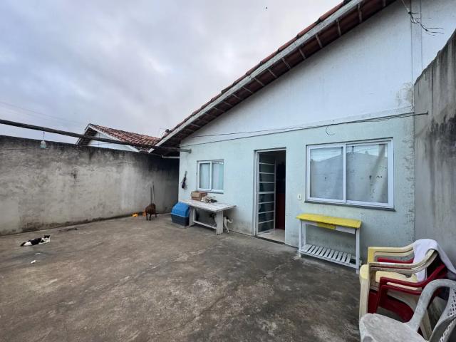 Casa / Sobrado para Venda em Caraguatatuba/SP Travessão 2 Quartos