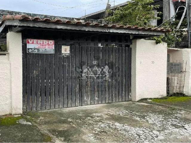 Casa / Sobrado para Venda em Caraguatatuba/SP Travessão 3 Quartos