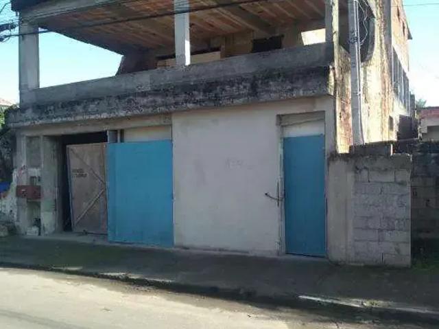 Casa / Sobrado para Venda em Caraguatatuba/SP Travessão 3 Quartos