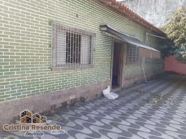 Casa / Sobrado para Venda em Caraguatatuba/SP Travessão 3 Quartos