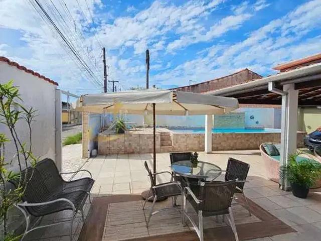 Casa / Sobrado para Venda em Caraguatatuba/SP Travessão 4 Quartos