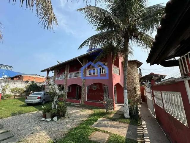 Casa / Sobrado para Venda em Caraguatatuba/SP Travessão 4 Quartos