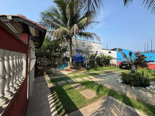 Casa / Sobrado para Venda em Caraguatatuba/SP Travessão 4 Quartos
